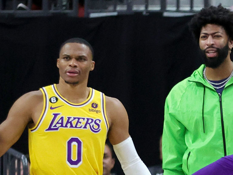 Lakers bring Russ off bench vs. T-Wolves despite Davis' injury ...