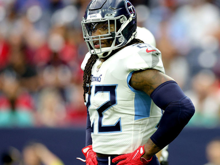 Henry, Titans look to snap skid on road against Chargers | theScore.com