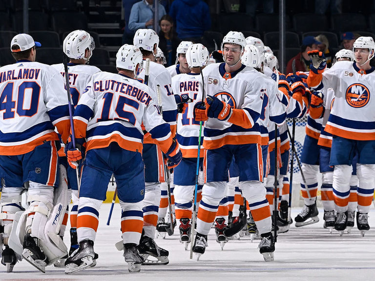 Islanders win 5th straight, hand Blues 6th consecutive loss | theScore.com