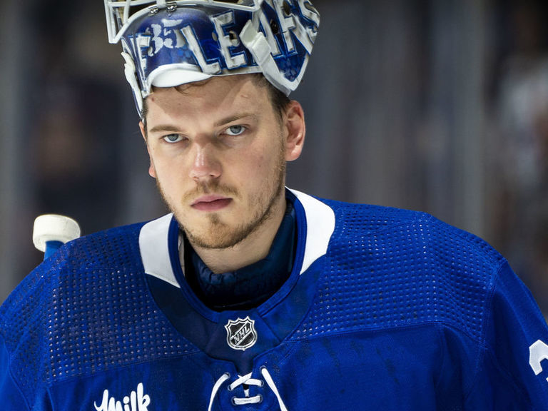 Maple Leafs lose another goalie as Samsonov exits vs. Bruins | theScore.com