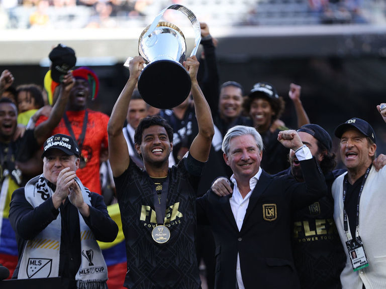 MLS Cup Final Averages Combined 2 16M Viewers TheScore mls-cup-final-averages-combined-2-16m-viewers-thescore