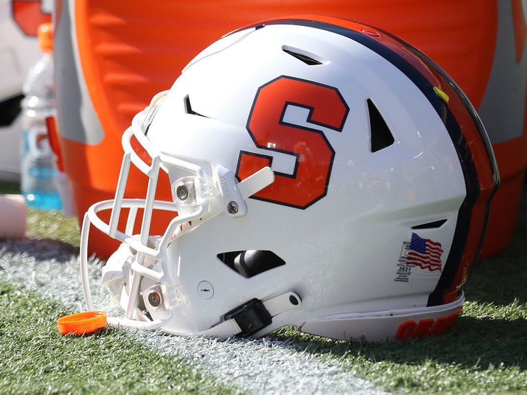 No. 4 WR Calvin Russell commits to Syracuse | theScore.com