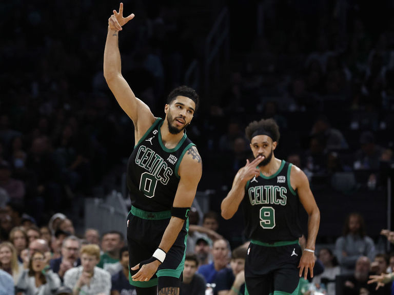 Tatum's big night propels Celtics to 5th straight win | theScore.com