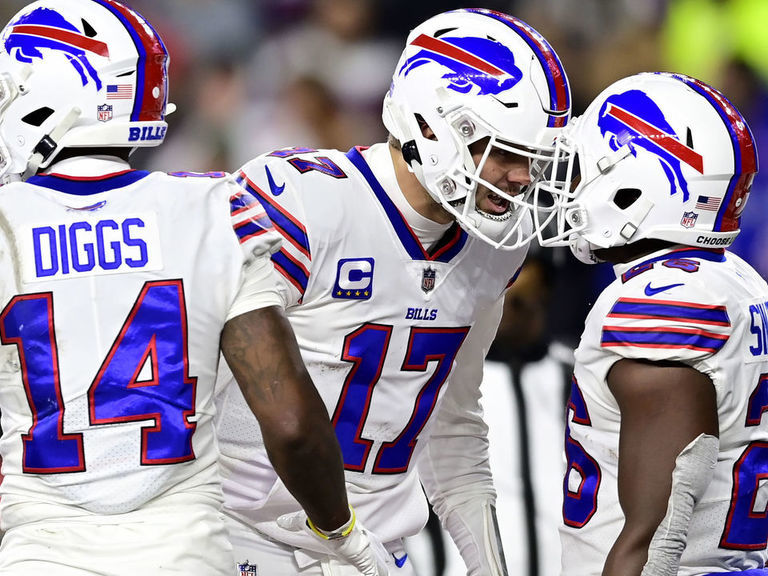 Dolphins-Bills headlines Week 15 Saturday tripleheader | theScore.com