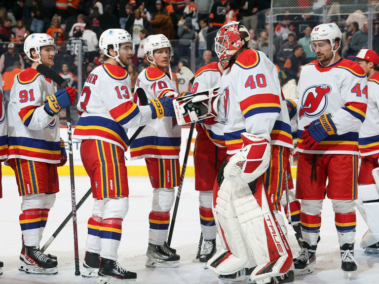 Devils top Flyers to set club mark with 11th straight road win ...