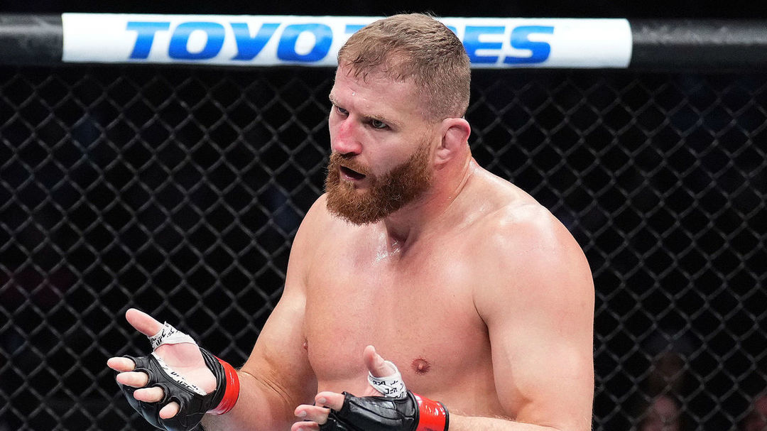 3 options for next UFC light heavyweight title fight | theScore.com