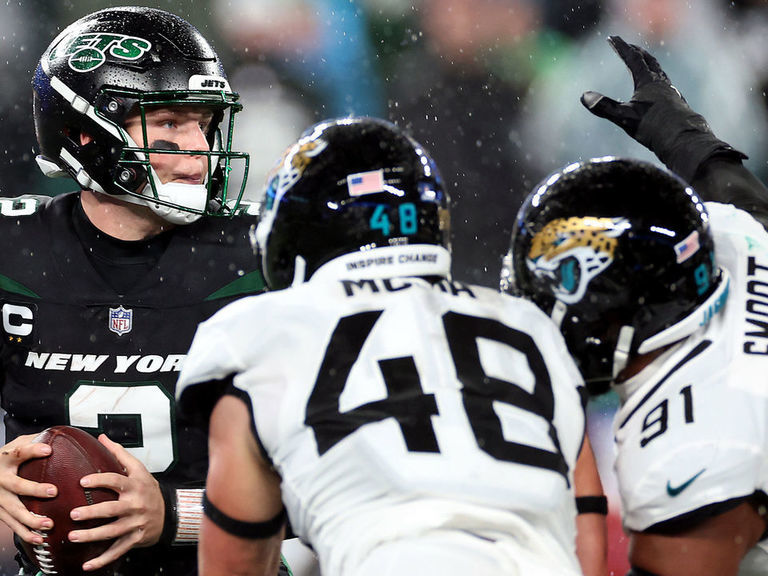 Jaguars extend win streak on TNF as Jets bench Zach Wilson | theScore.com