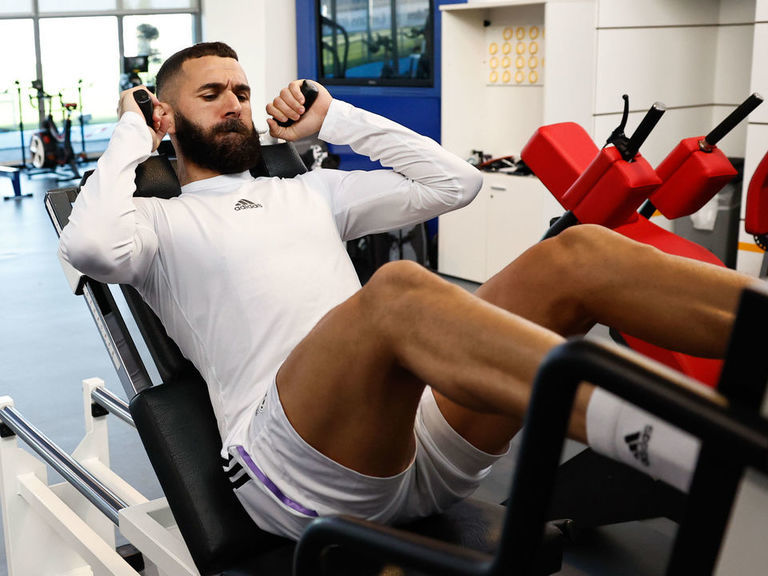 Benzema's agent: Forward was fit for World Cup knockout stage ...