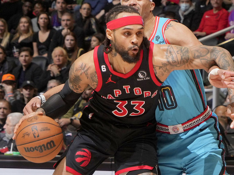 Trent scores 35 points, Raptors beat short-handed Suns | theScore.com