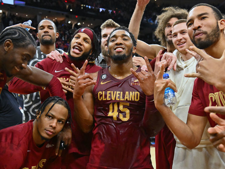 Mitchell puts up 71 points vs. Bulls, 2nd most in 21st century ...