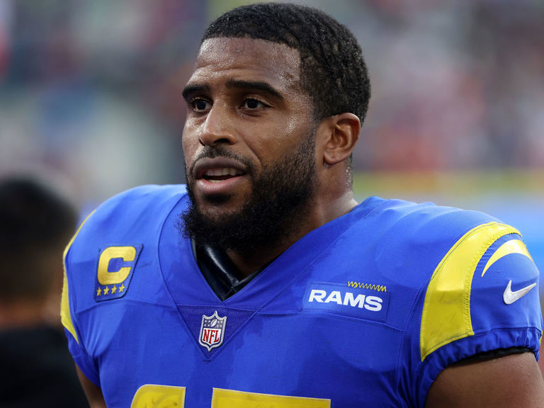 Bobby Wagner admits 'a lot of emotions' in return to Seattle | theScore.com