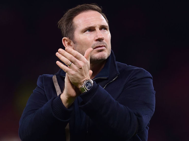 Everton fans demand change as owner Moshiri backs Lampard | theScore.com