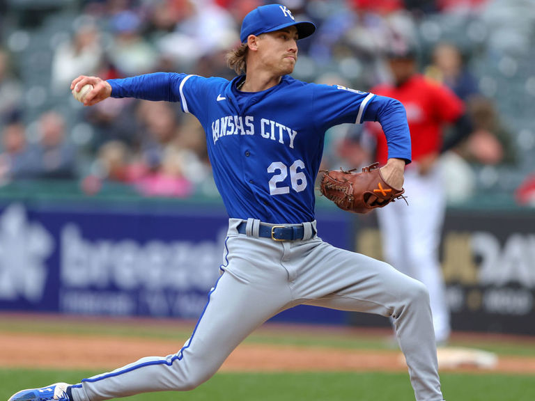 Reds sign Luke Weaver to 1-year deal reportedly worth $2M | theScore.com