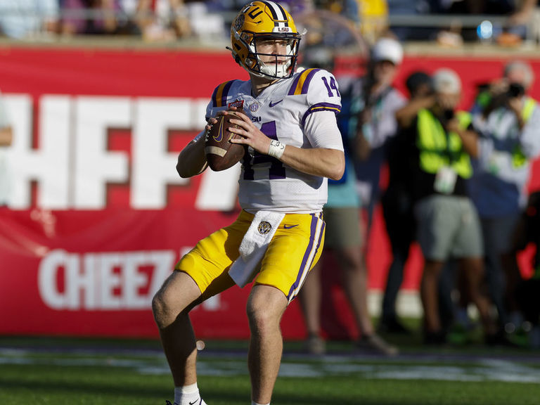 Former LSU QB Walker Howard heading to Ole Miss | theScore.com