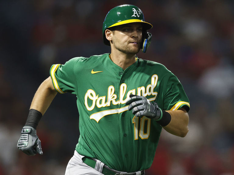 Report: Reds, Pinder agree to minor-league deal | theScore.com