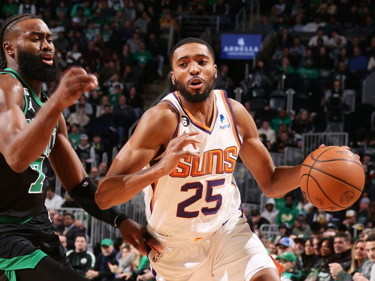 Suns knock off NBA-best Celtics behind Bridges' 25 points | theScore.com