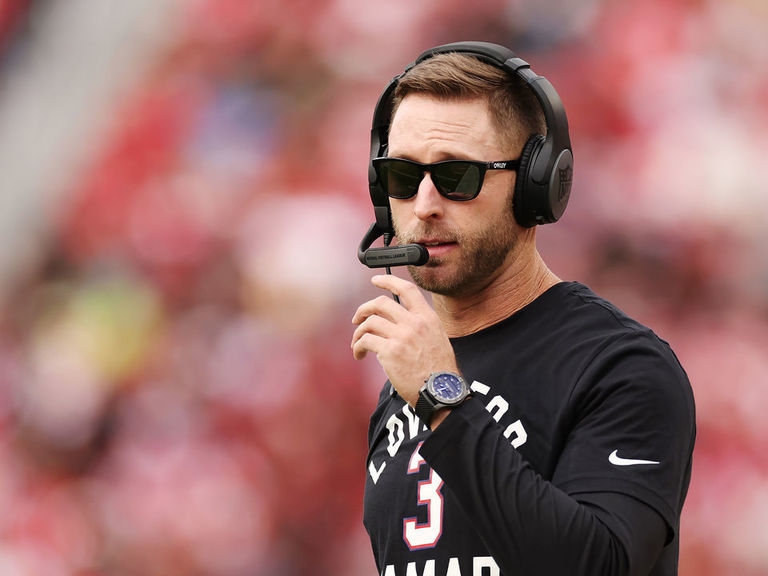 Sources: Kingsbury meeting with Texans for OC job | theScore.com