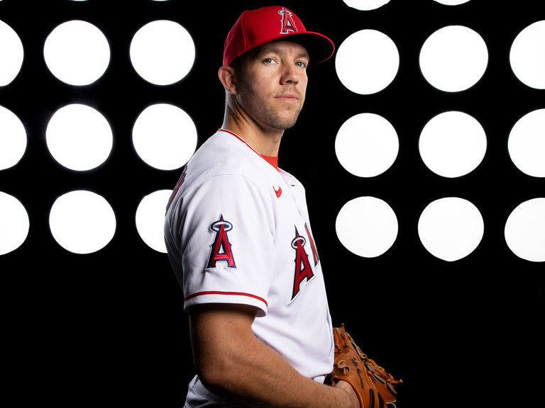Angels' Anderson sees familiar Dodgers in 1st spring start | theScore.com