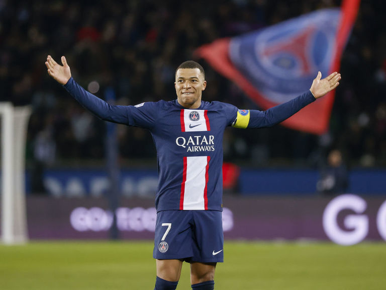 Record-breaking Mbappe determined to carry PSG past Bayern | theScore.com