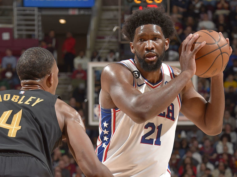 Embiid's monster night propels 76ers past Cavs | theScore.com