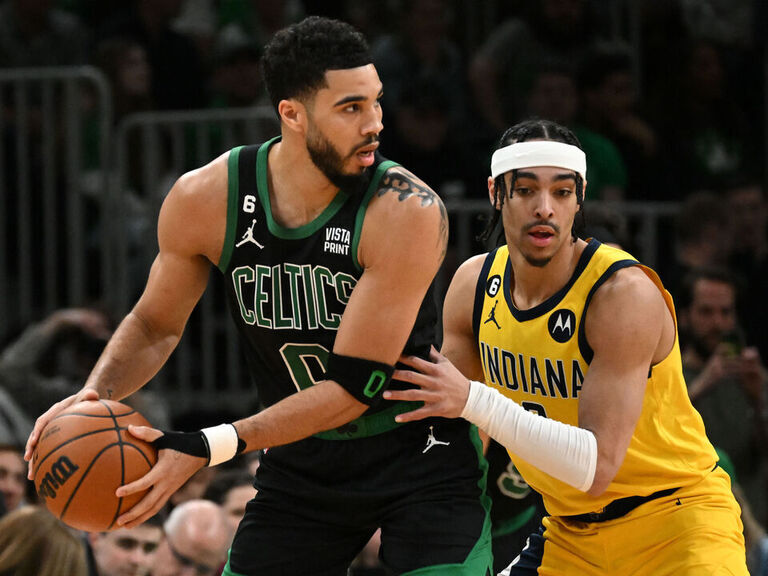 Tatum notches franchise-record 40th 30-point game, Celtics rout Pacers | theScore.com