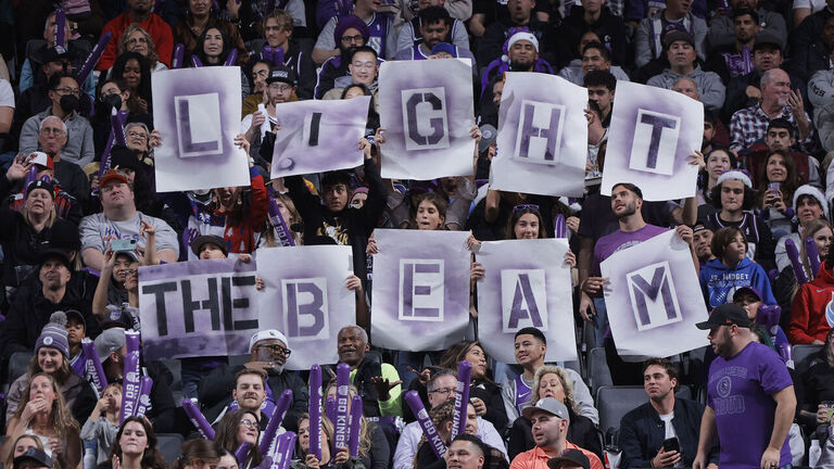 Light the beam! The entertaining Kings are the NBA's best story ...