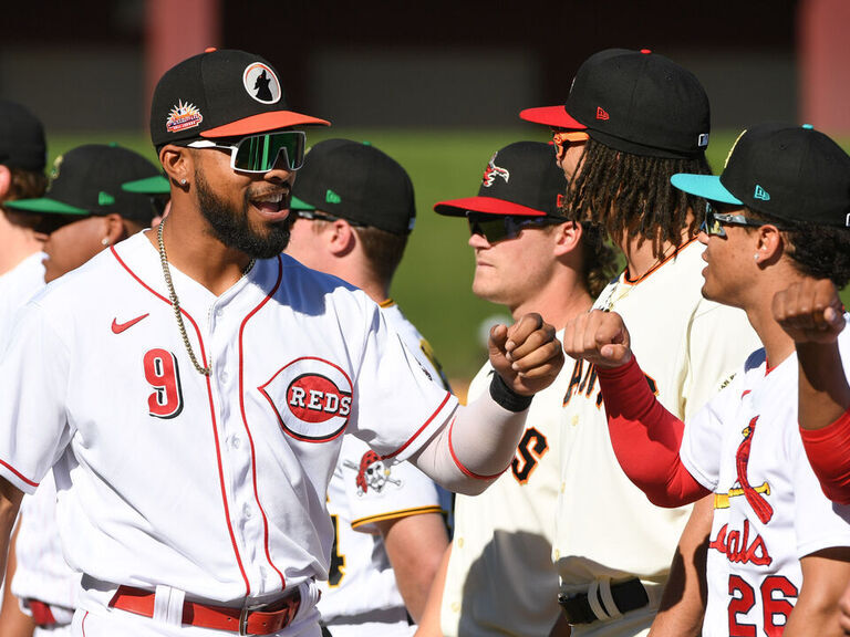 Report: MLB, union's minor leaguers agree to historic new CBA ...