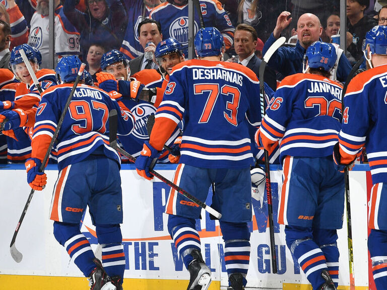Oilers cruise past Ducks to clinch playoff berth | theScore.com
