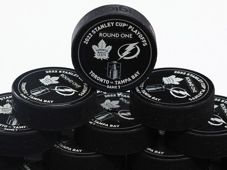 Lightning-Maple Leafs series preview: Betting by the numbers | theScore.com