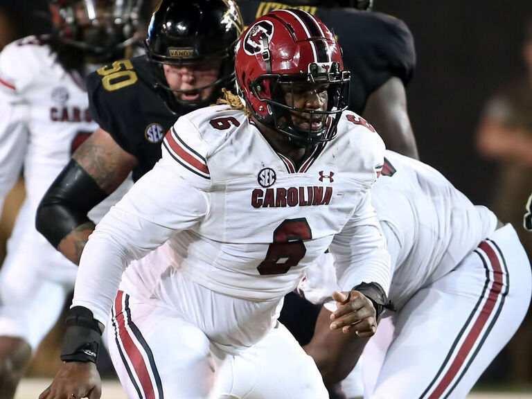 Bears take DL Zacch Pickens to start Round 3 | theScore.com