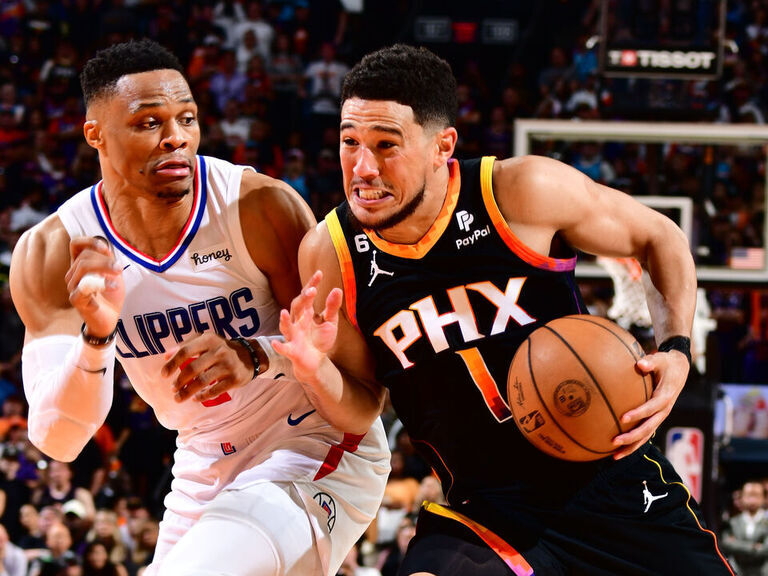 Booker scores 38, Suns hold off Clippers to even series | theScore.com