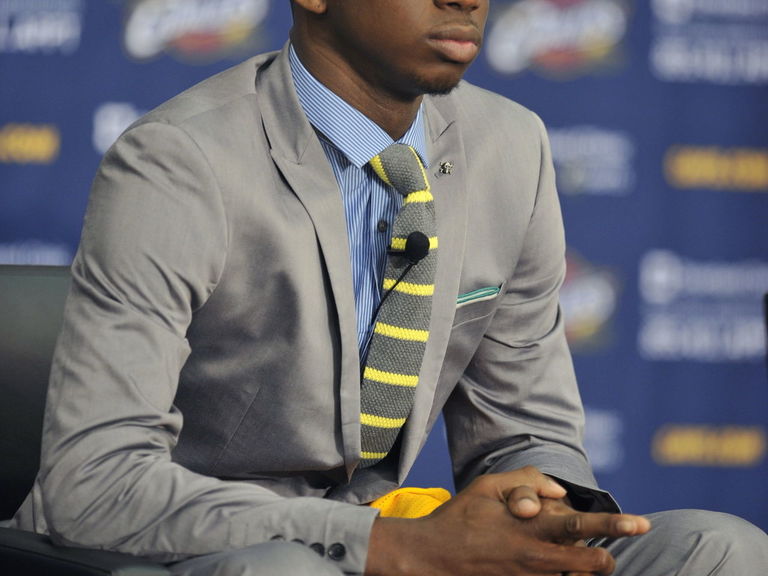 VIDEO: Cavaliers introduce No. 1 pick 'Mitchell' Wiggins | theScore.com