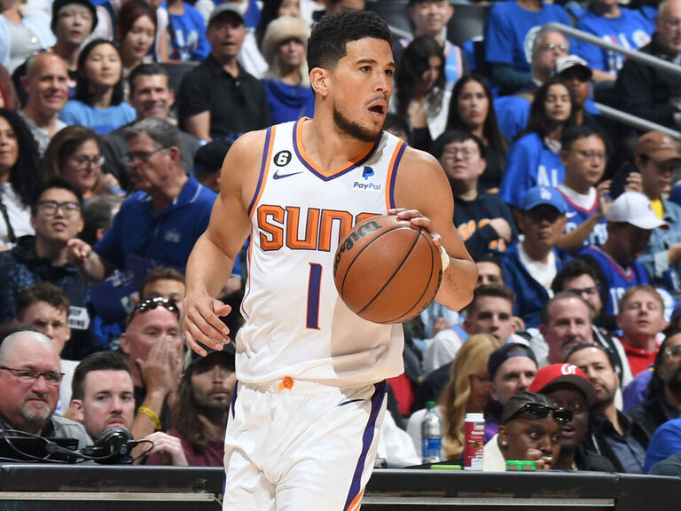 Booker has 45 points, Suns top Leonard-less Clippers | theScore.com