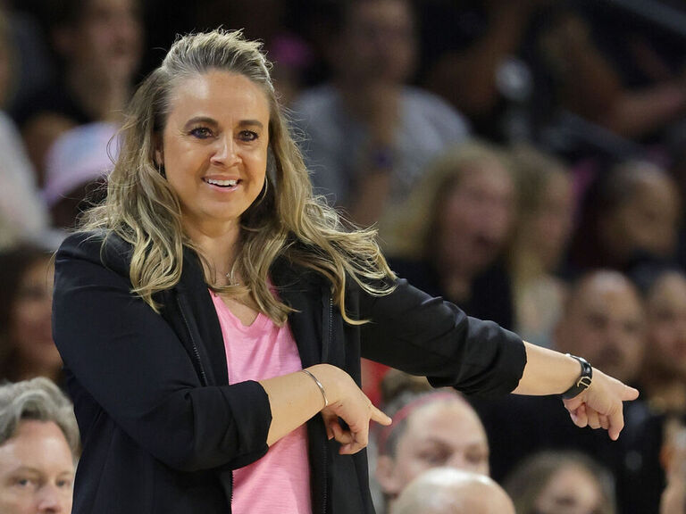 Report: Raptors eyeing Hammon, top assistants in coaching search ...