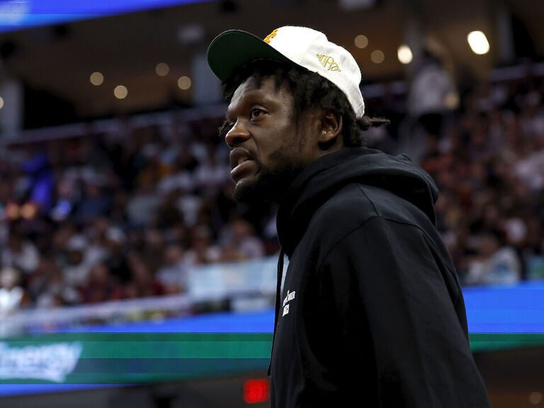 Knicks 'hopeful' Randle will play in Game 1 vs. Heat | theScore.com