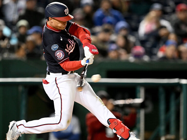 Call, Abrams get big hits in 7th as Nationals beat Cubs | theScore.com