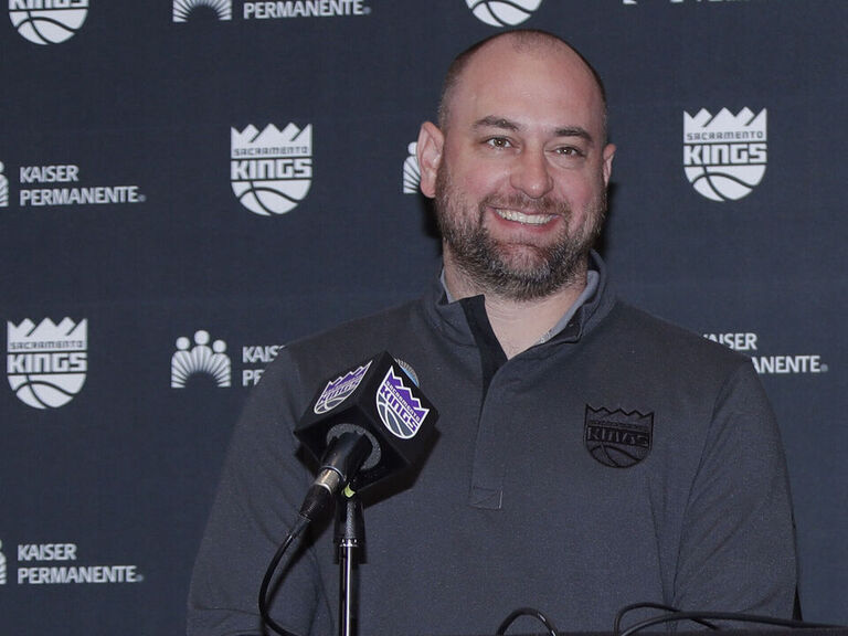 Kings GM McNair named NBA Executive of the Year | theScore.com