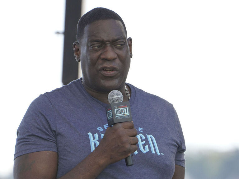 Ex-NBA star Shawn Kemp pleads not guilty to shooting charge | theScore.com