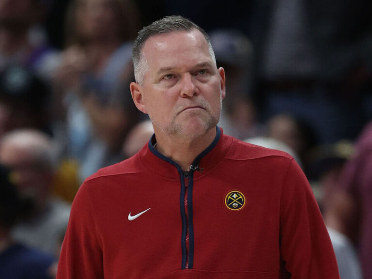 Malone rips media's Lakers narratives: 'You put that in your pipe, you ...