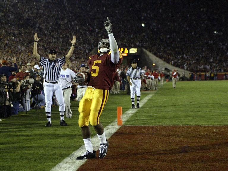 Reggie Bush has Heisman Trophy returned | theScore.com