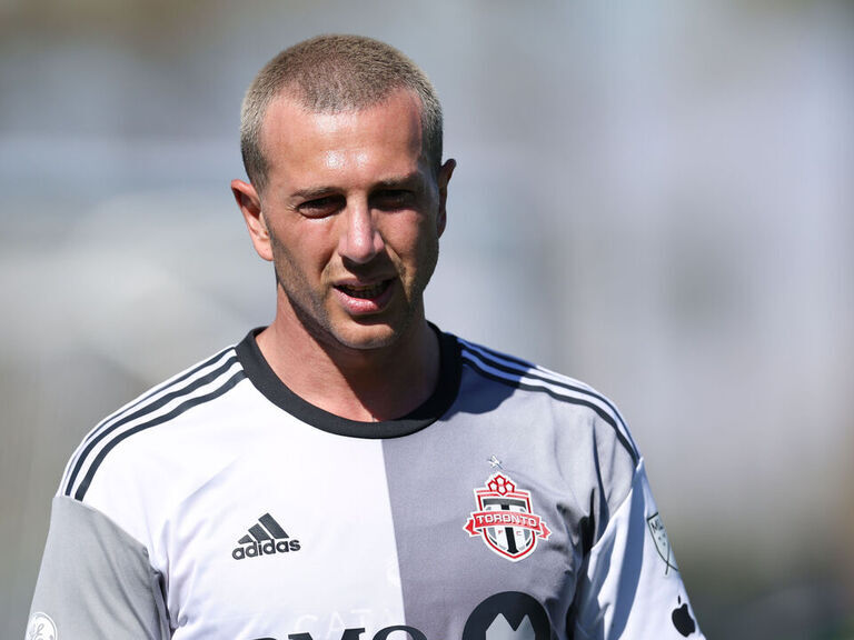 Toronto FC coach Bradley benches star Bernardeschi | theScore.com
