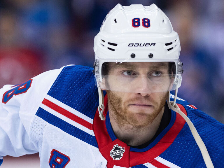 Patrick Kane given 4-6 months recovery timeline after hip surgery ...