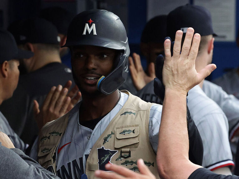 Pirates add Michael A. Taylor on 1-year deal reportedly worth $4M ...