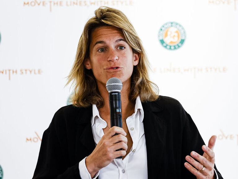 French Open director Mauresmo quizzed on lack of night sessions for ...