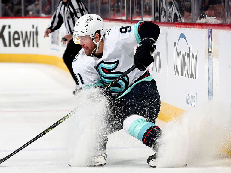 Red Wings sign Sprong to 1-year, $2M contract | theScore.com