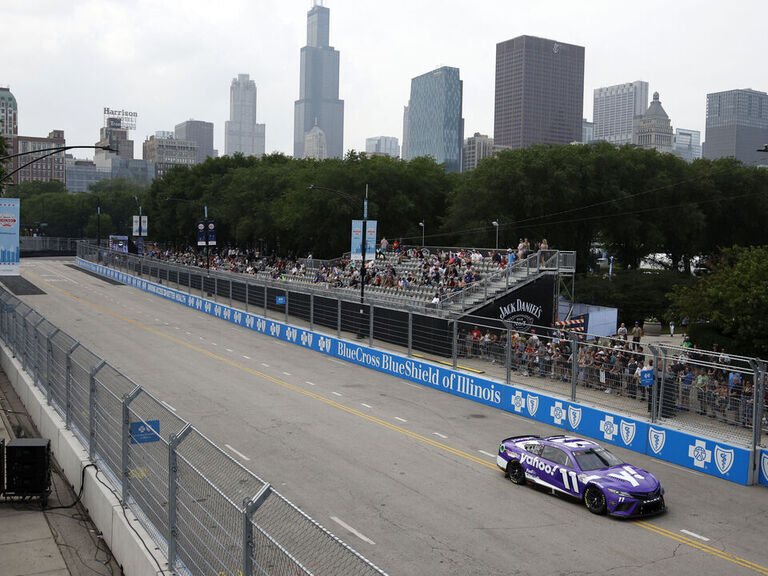Hamlin wins pole for inaugural downtown Chicago street race | theScore.com