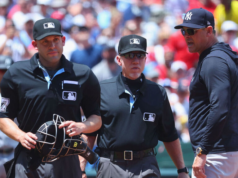 Yankees' Boone ejected for 5th time this season | theScore.com