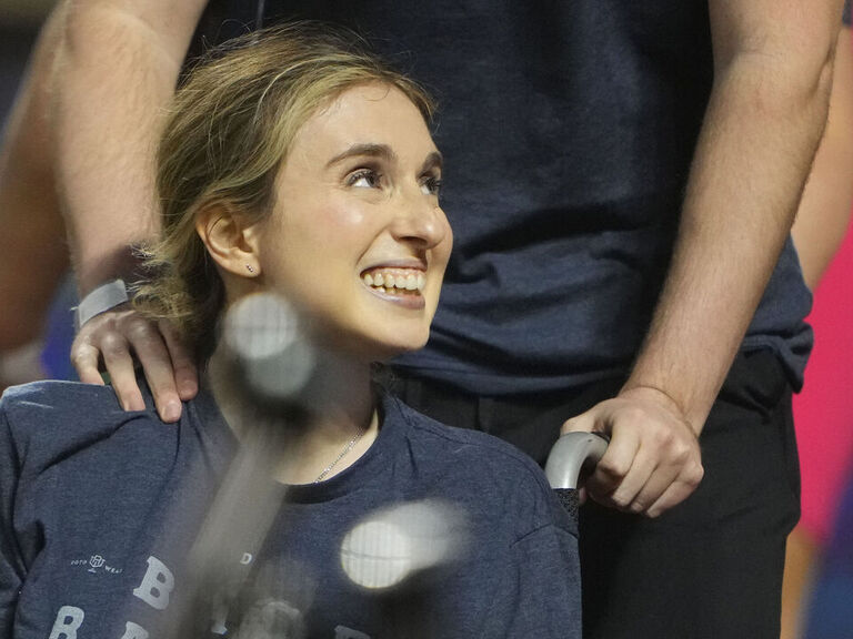 Sarah Langs, who has ALS, honored at Yankees game on anniversary of ...