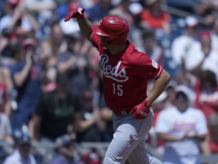 Watch: Reds' Senzel plays hero with great catch, game-winning HR ...