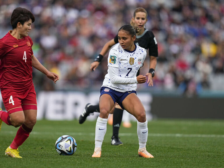 Rising U.S. star Thompson, 18, relishing 'crazy' World Cup experience ...